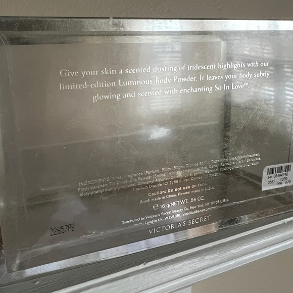 Victoria's Secret | Skincare | Rare Large Victorias Secret Give Me Glow ...